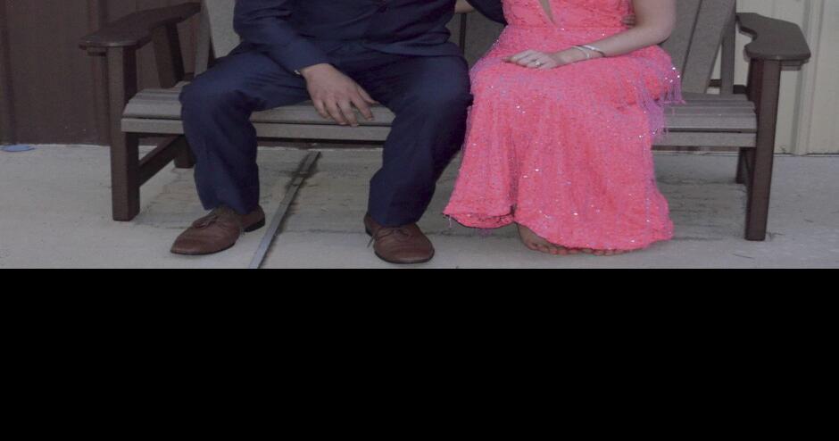 Punxsutawney Area High School students hold 2022 prom at Big Run Event ...