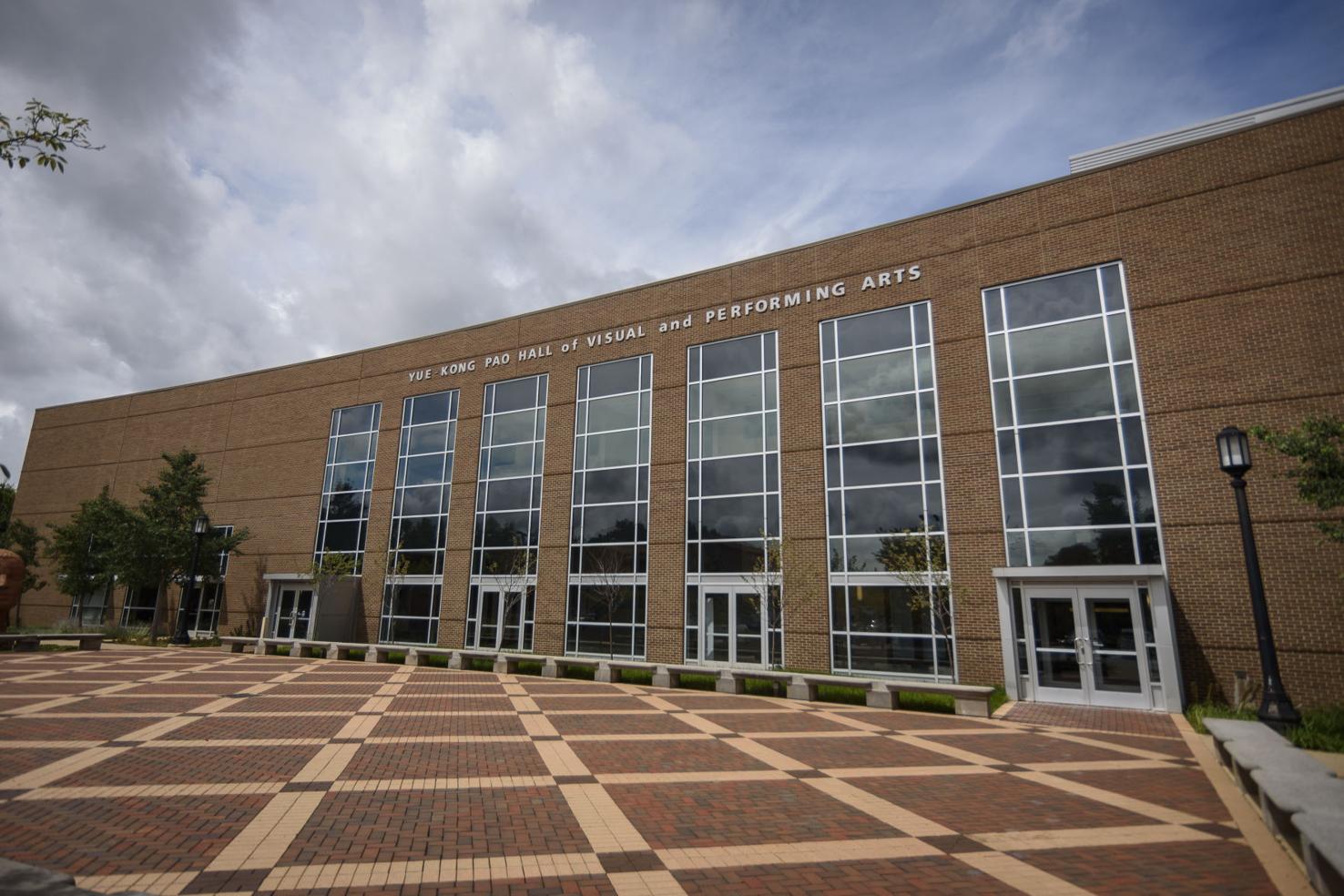 'The Snow' falls on the Hansen Theatre | Campus | purdueexponent.org