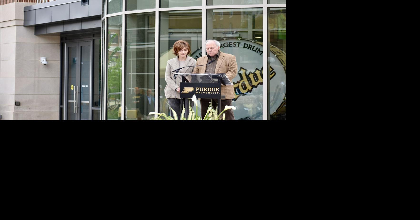 Hundreds attend dedication of Hagle Hall | Alumni | purdueexponent.org