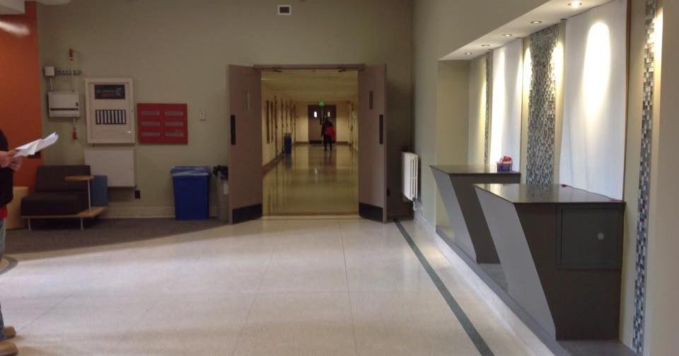 10/31/14 Wetherill, Statues Disappear | Campus | purdueexponent.org