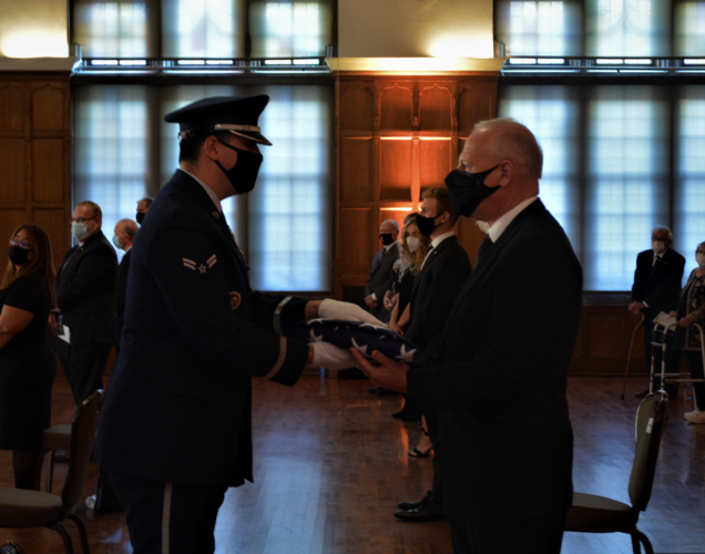 Purdue officials pay respects to former president Steven Beering ...
