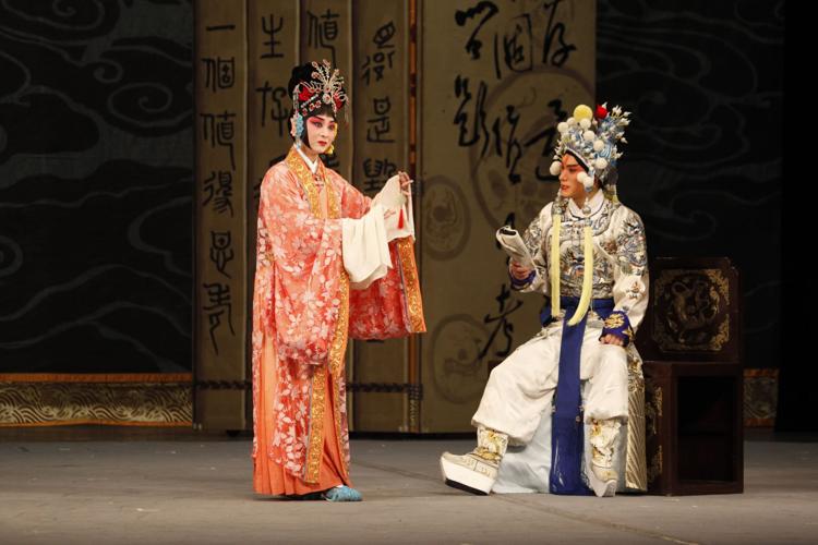 Chinese opera troupe brings reimagining of 'Hamlet' to Purdue ...