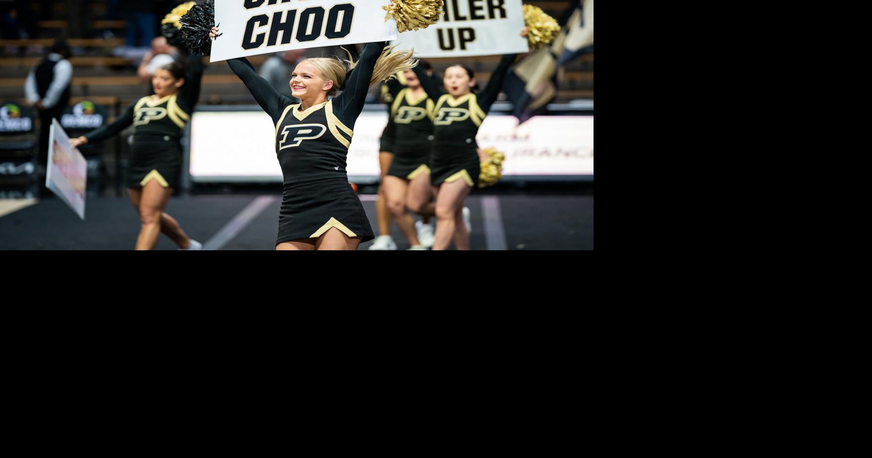 1/10/23 Purdue Cheer UCA College Nationals routine, Alexa Couch waves ...
