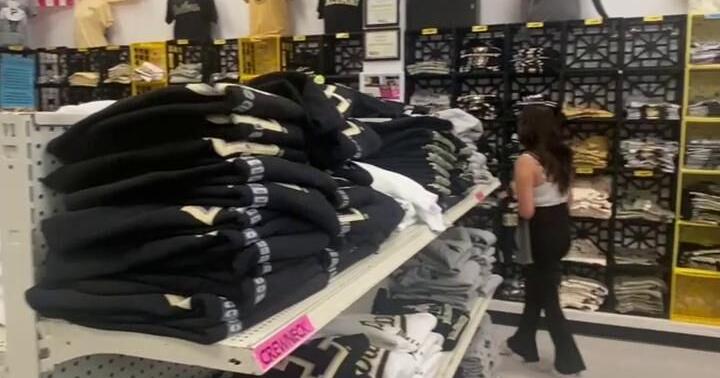 Discount Den to stop selling vintage merchandise | City & State ...