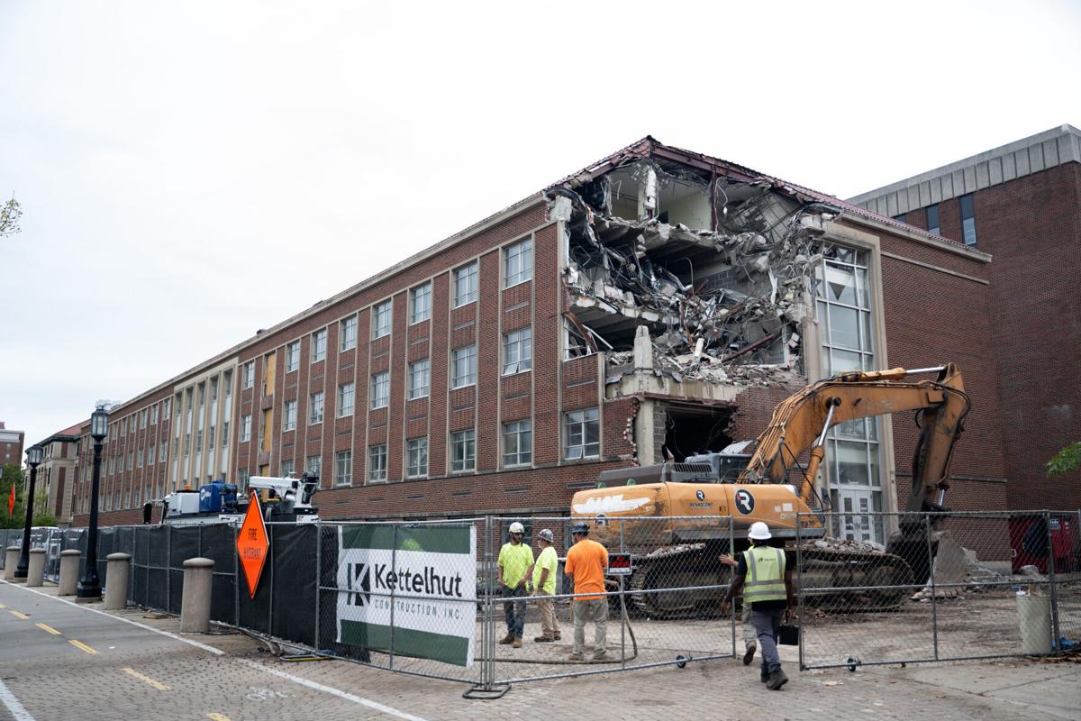 Purdue starts demolition of Heavilon Hall | Campus | purdueexponent.org