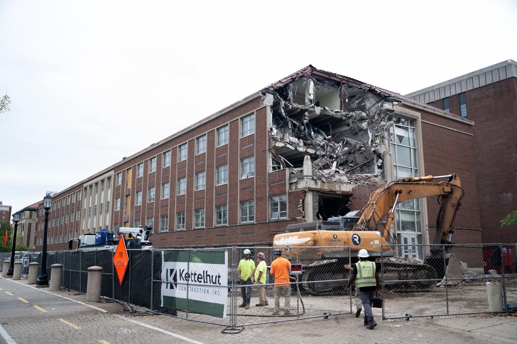 Purdue starts demolition of Heavilon Hall | Campus | purdueexponent.org