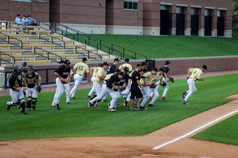 10/02/2013 Purdue Black 14, Purdue Gold 5 | Gallery | purdueexponent.org