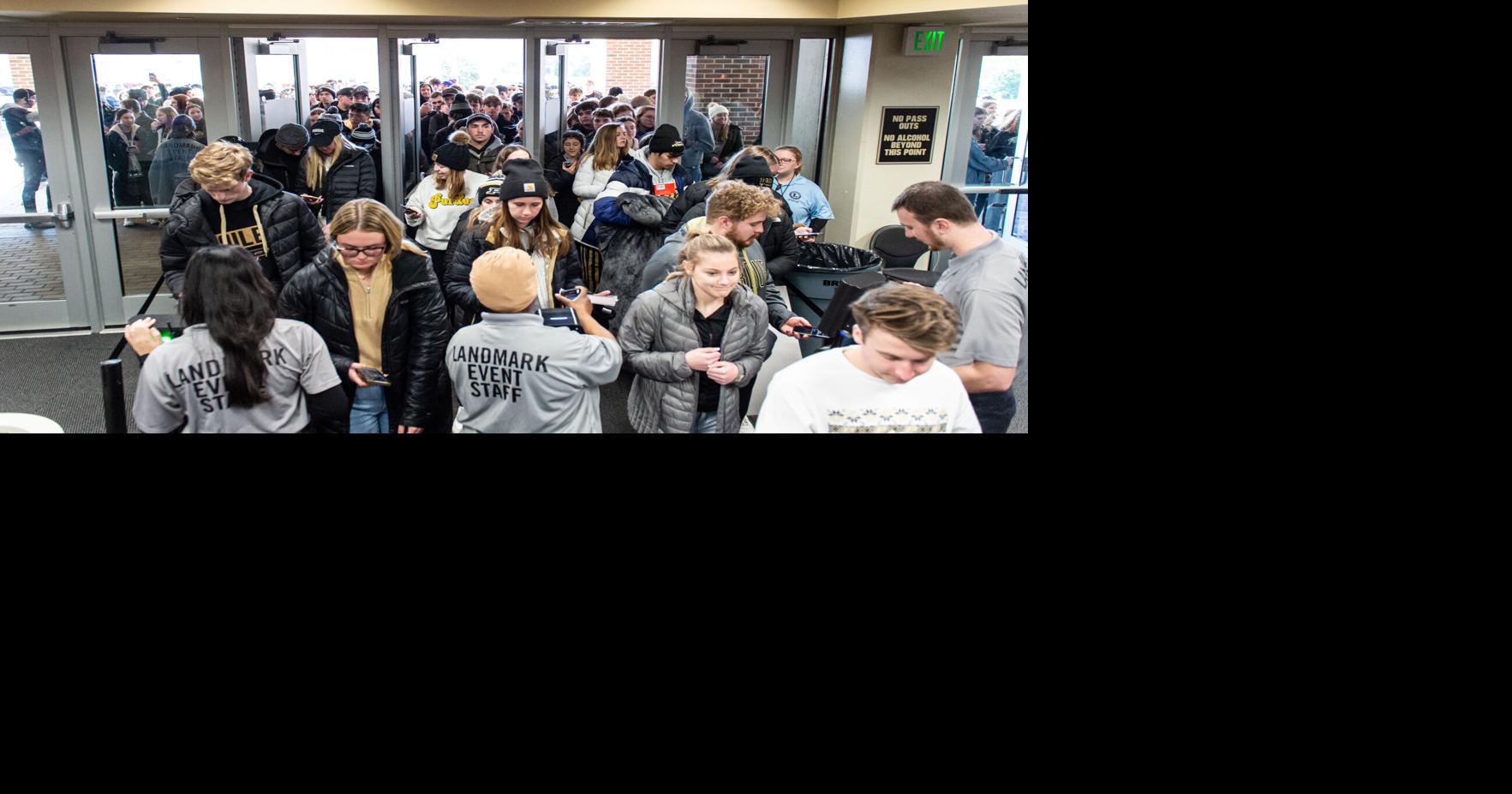 'Survival of the fittest’: Thousands of students ambush Mackey for a ...