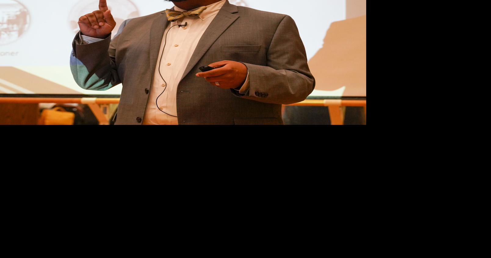 Sean Palmer kicks off BCC Director Finalist Presentations | Campus ...