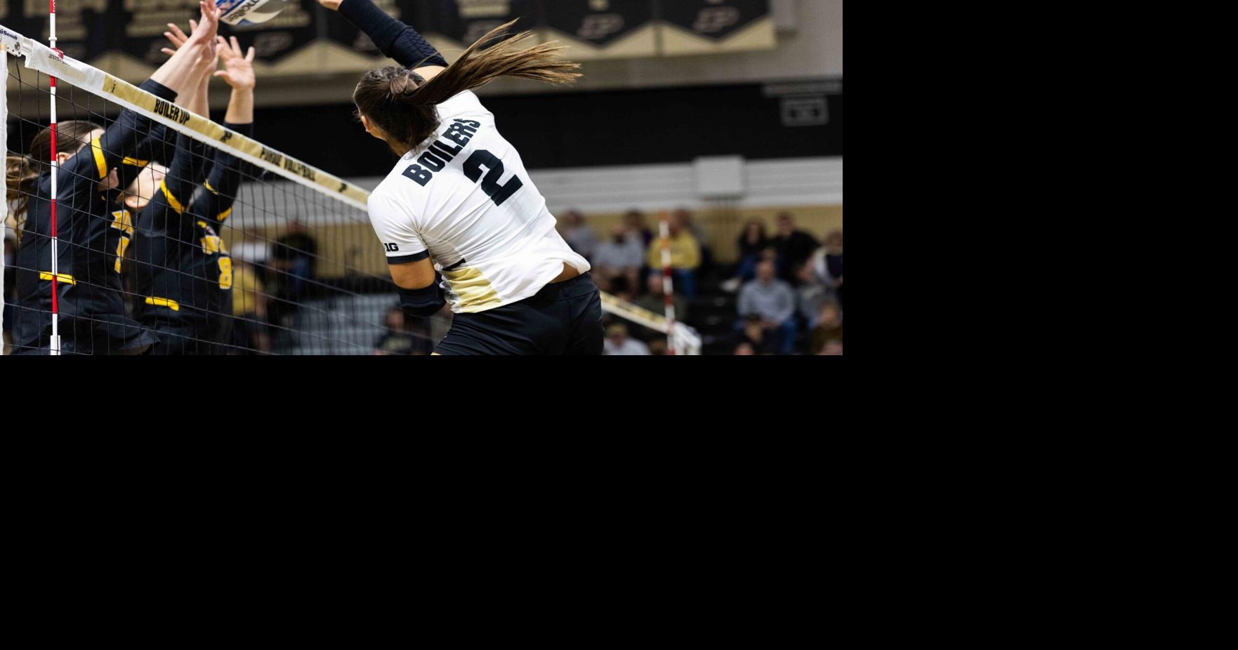 10/7/23 Iowa, Chloe Chicoine jumps and smashes | Features ...