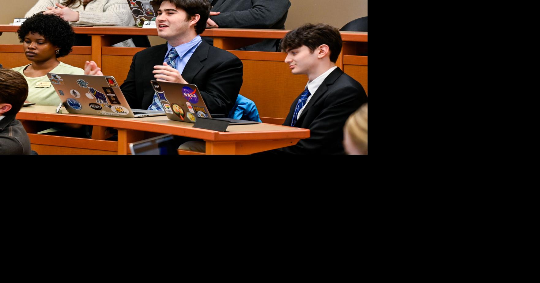 College of Engineering Senator Isaac Grossman speaks on Bill 23-45 ...