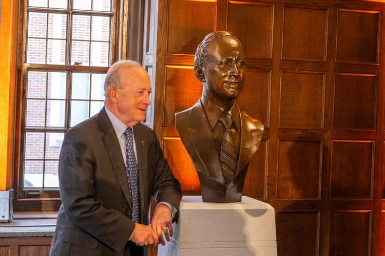Faculty looks at steps beyond Daniels | Campus | purdueexponent.org