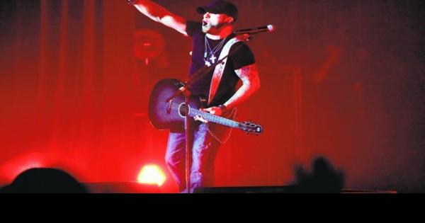 Gilbert serves "performance of a lifetime" | Features | purdueexponent.org