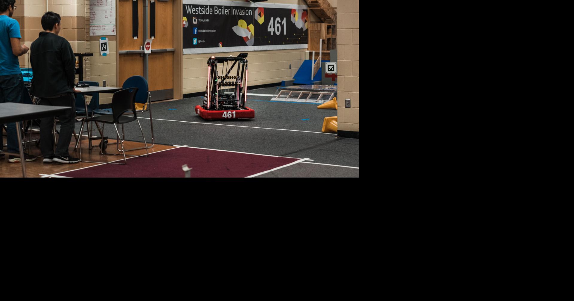 3/8/23 Team 461 students drive robot | Campus | purdueexponent.org