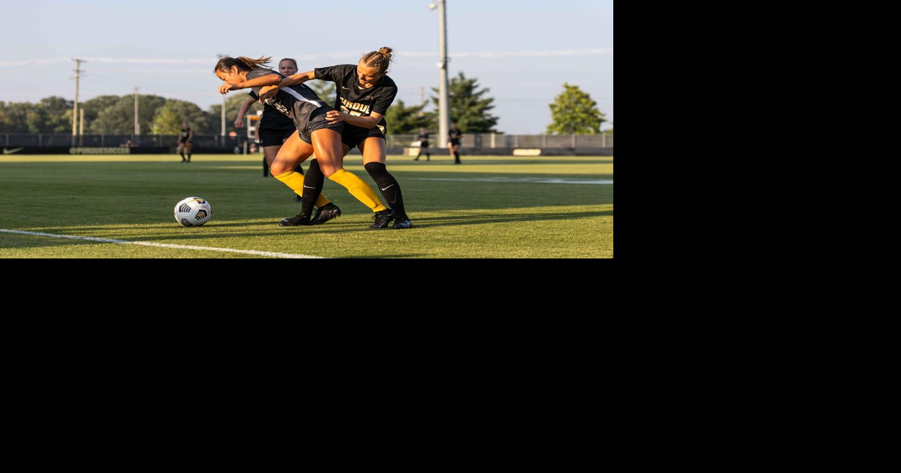 8/24/23 Valparaiso, Sydney Boudreau fights for ball | Gallery ...