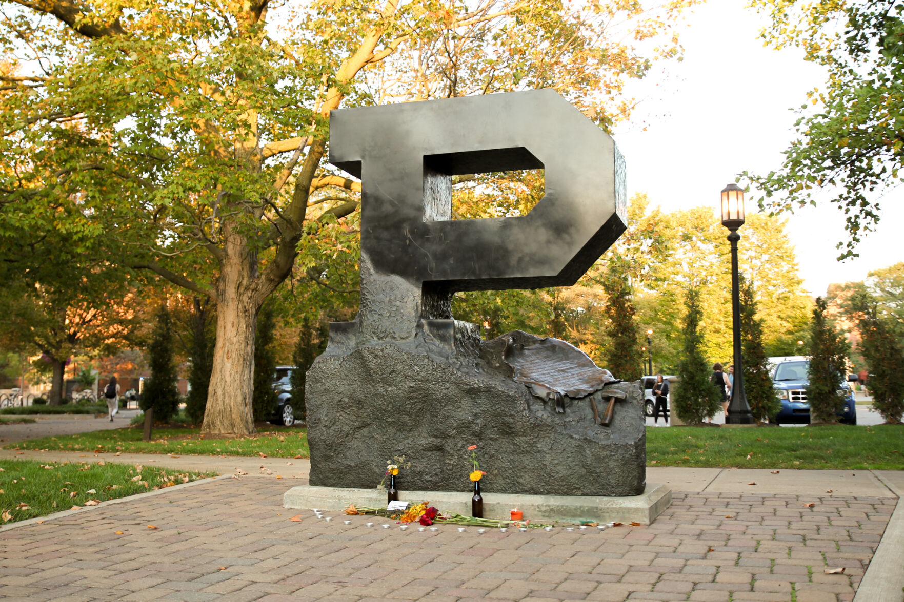 Golden Taps ceremony to honor 14 students who died last year | Campus ...