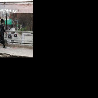 Swastikas daubed on NY Jewish homes, synagogues: police | National ...