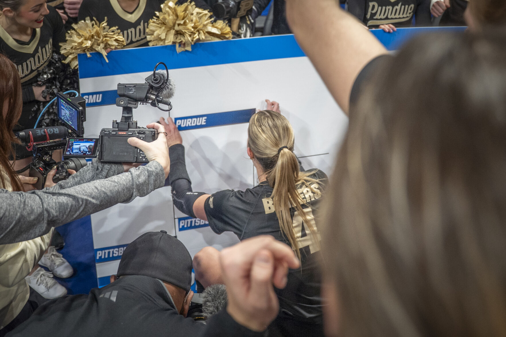 Boilers reach Elite Eight, beat SMU in dramatic 4th set | Volleyball ...