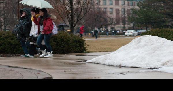 2/26/13 Rainy day on campus | Campus | purdueexponent.org