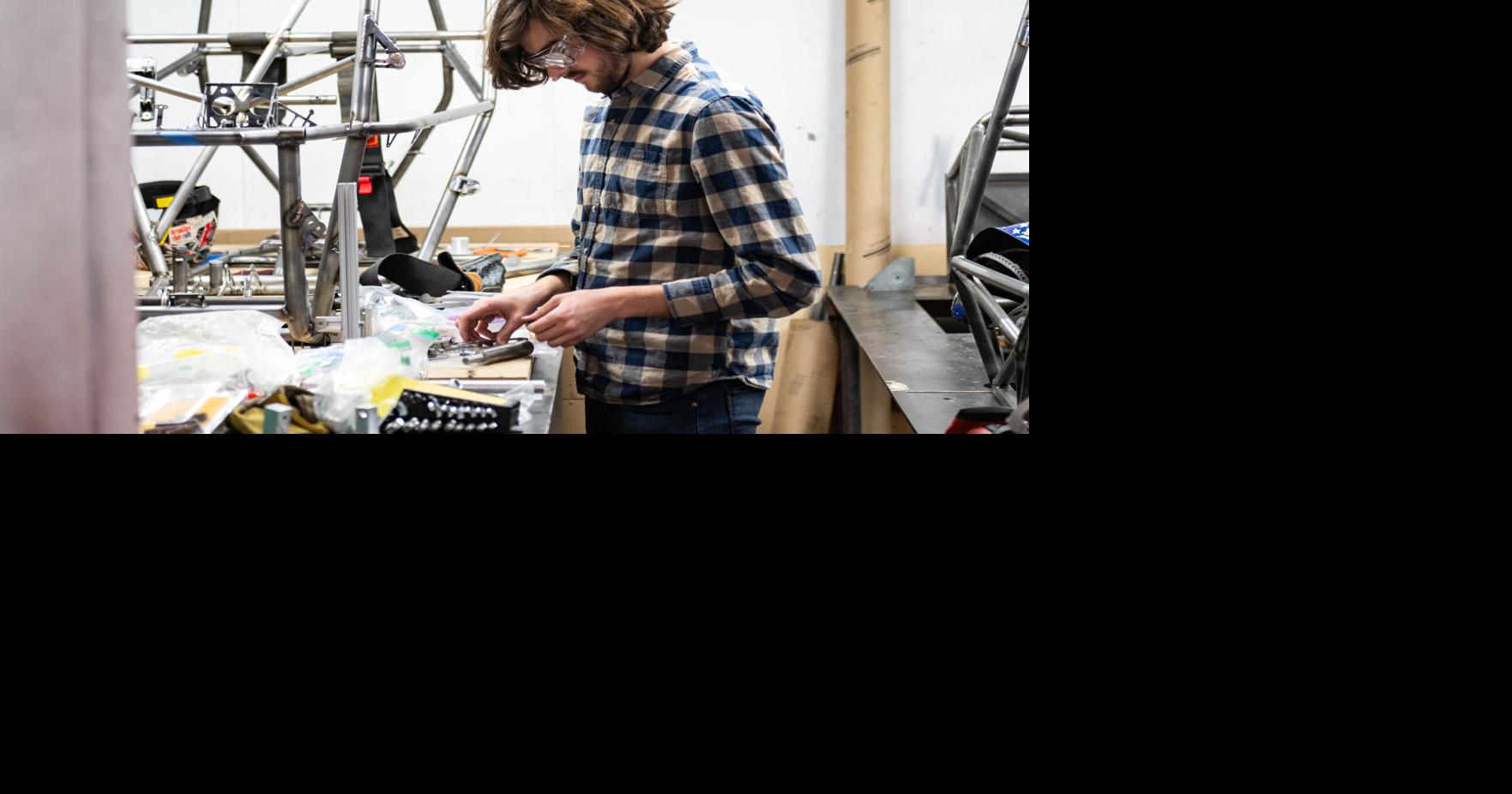 2/8/24 Bechtel Innovation Design Center, Purdue SAE member works on car ...