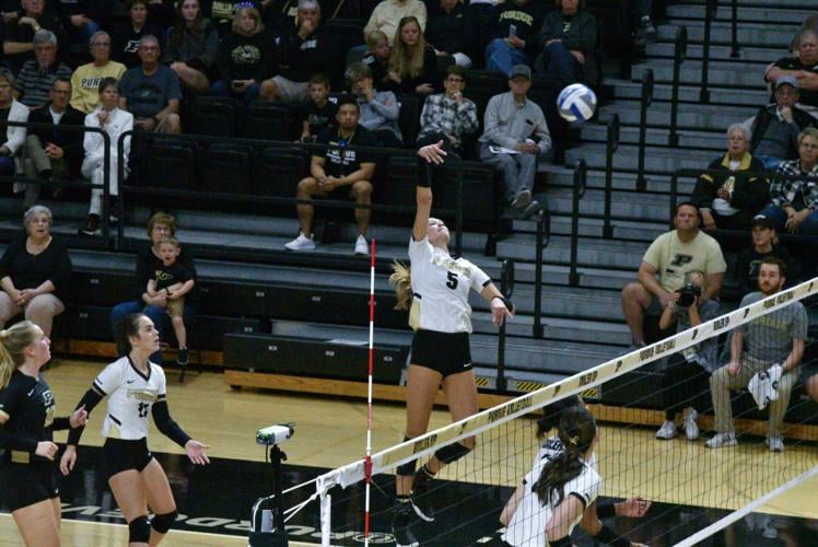 No. 5 Purdue volleyball rolls past Scarlet Knights 3-0 | Volleyball ...