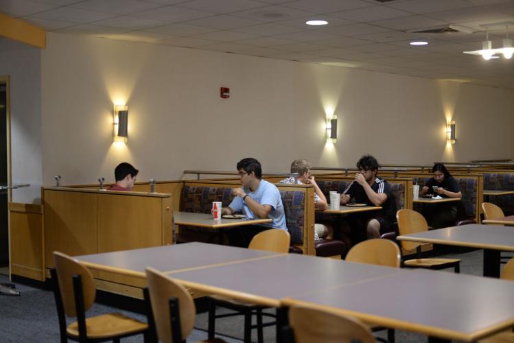 Dine-in dining courts return to campus | Campus | purdueexponent.org