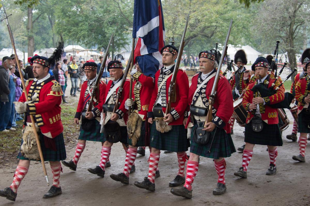 42nd Highlanders with their post 1758 royal blue facings. | Scottish ...
