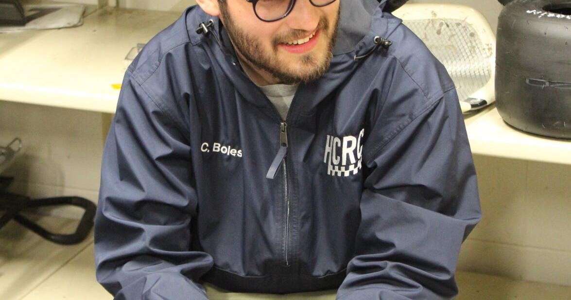 Senior from racing family takes final trip around the track | Campus ...