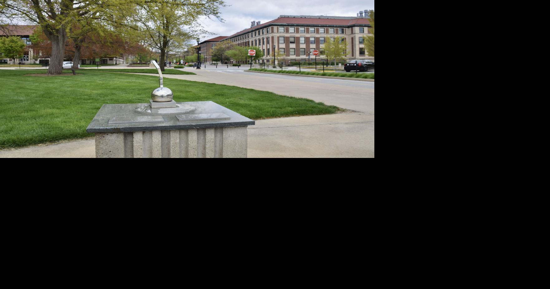 4/25/21 Sundial facing Wetherill | Campus | purdueexponent.org