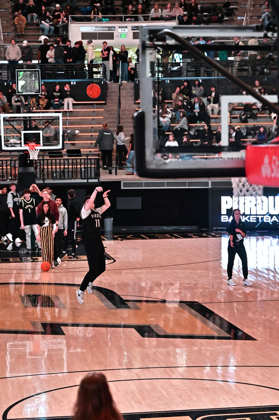 Photo gallery: 1/27/26 IU Watch Party | Multimedia | purdueexponent.org