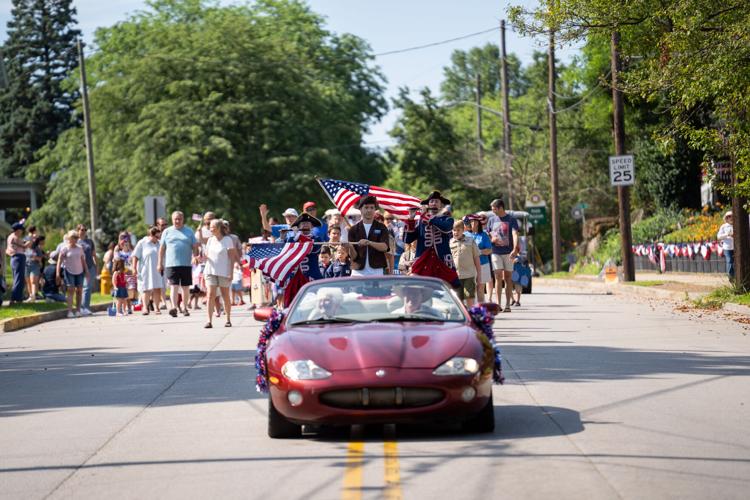 Tradition parades through Ninth Street | Events | purdueexponent.org