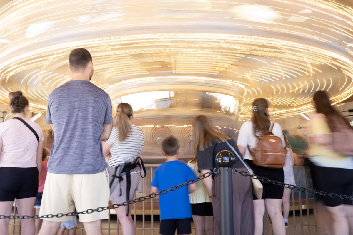 Photo gallery: Carousel grand opening | Multimedia | purdueexponent.org