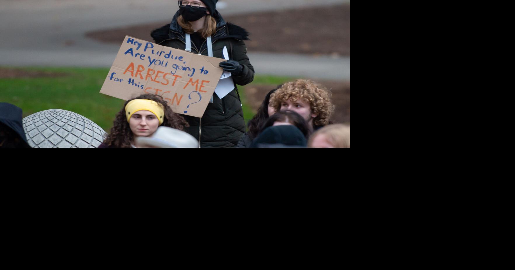 11/18/21 Students protest vandalism arrests | Campus | purdueexponent.org