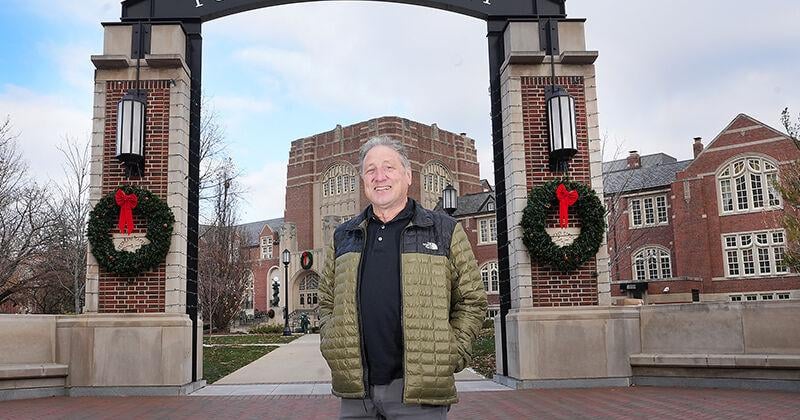 Ag economics professor Hovde Award winner | Campus | purdueexponent.org