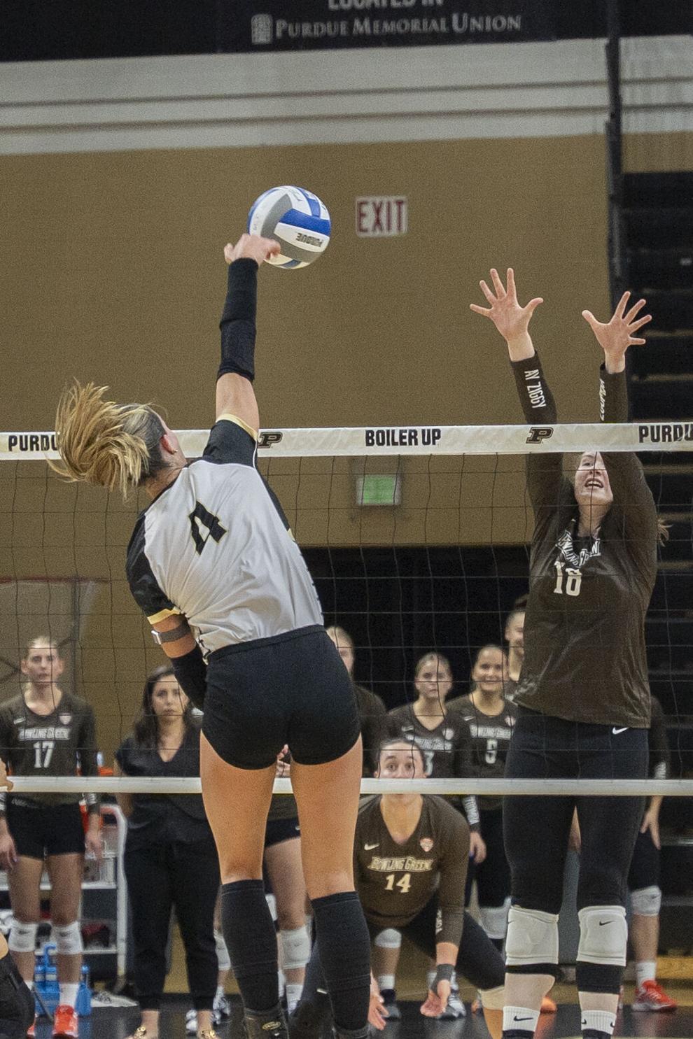 Volleyball wins match against IU Indy | Volleyball | purdueexponent.org