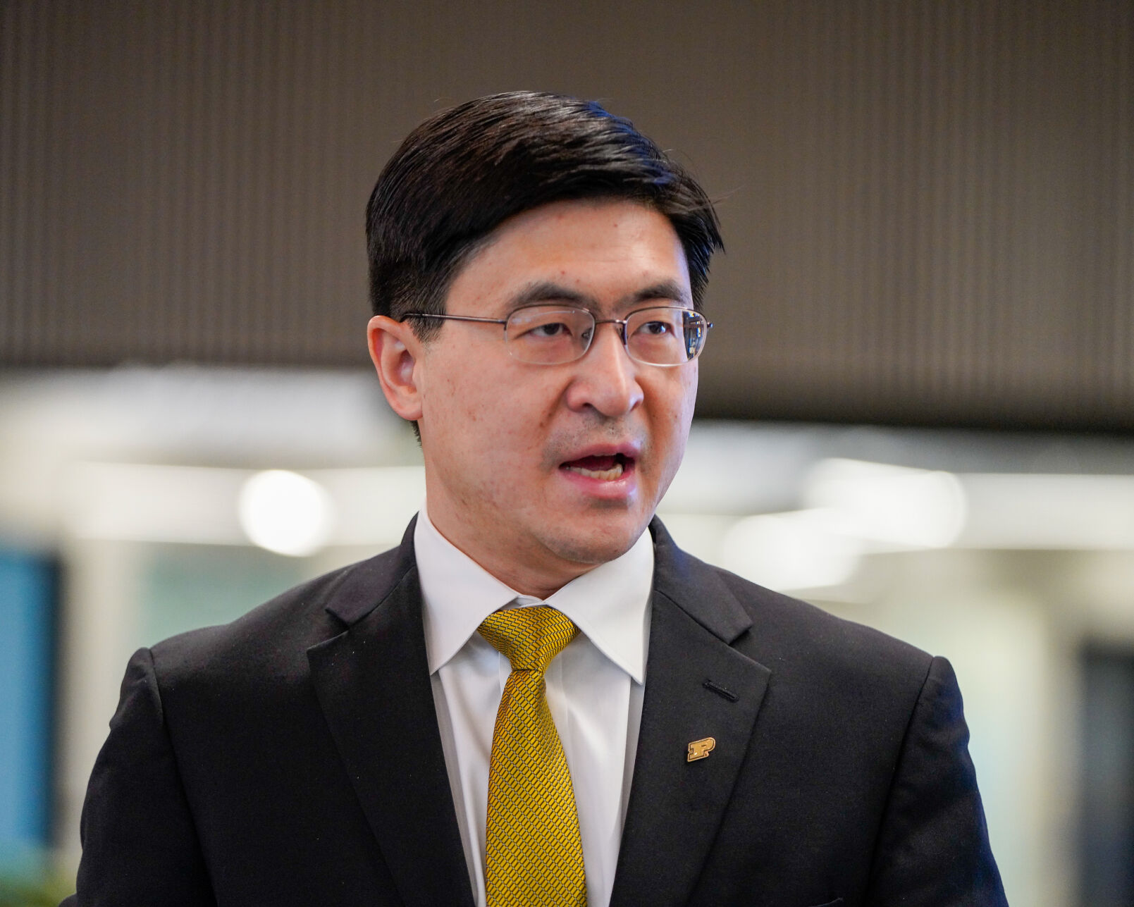 Chiang takes pay cuts, gains benefits | Campus | purdueexponent.org