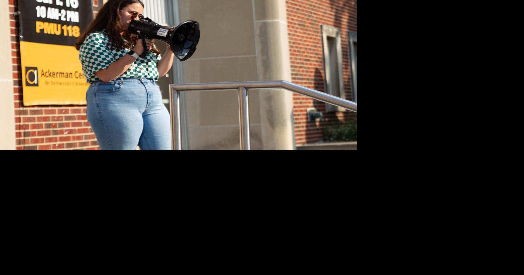 Teach-In event provides information about SB-1: Crowd listens to ...