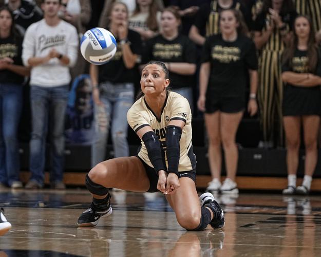 Winning in the fifth | Volleyball | purdueexponent.org