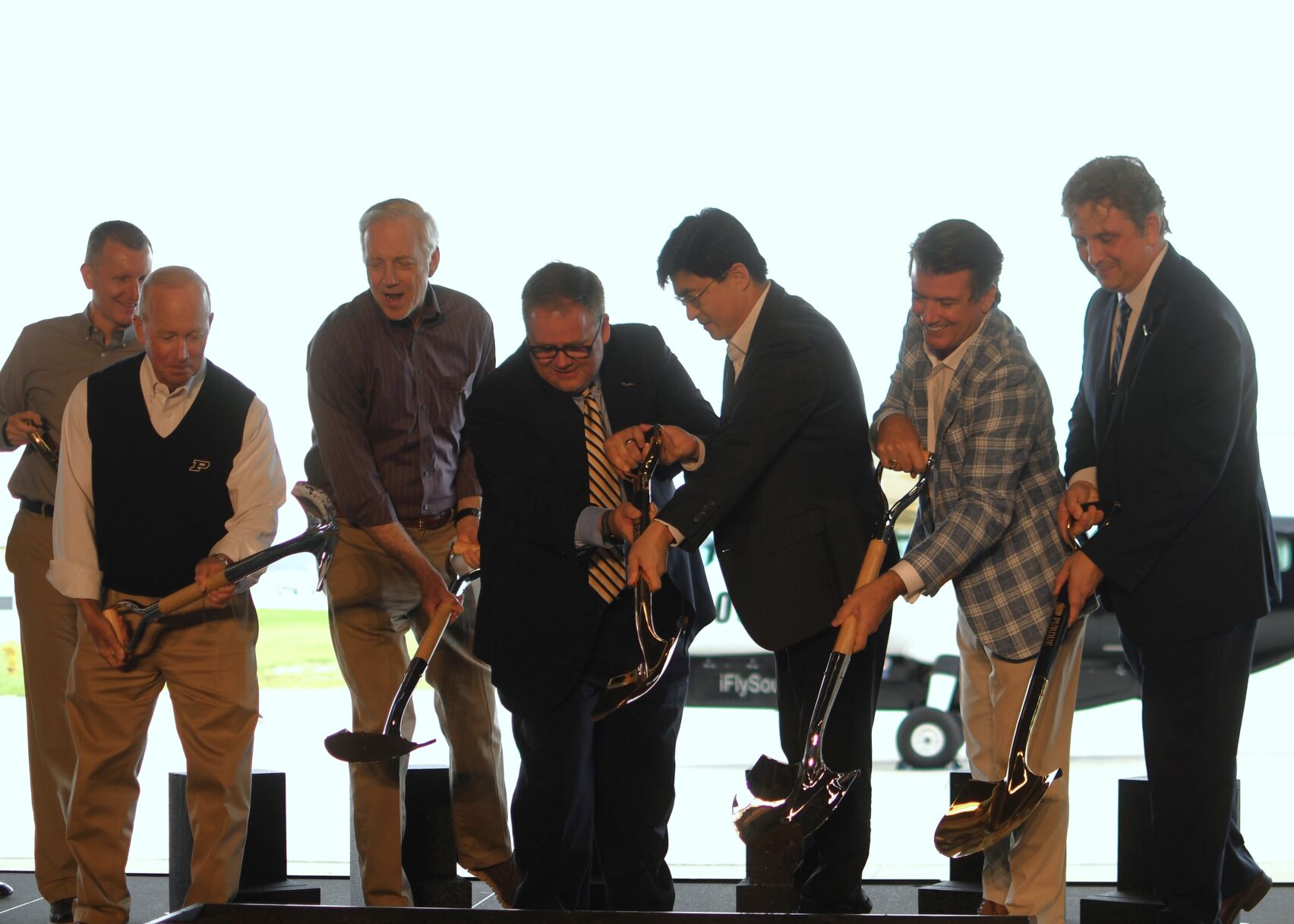 Aviation Administration gives grant to Purdue airport | Campus ...