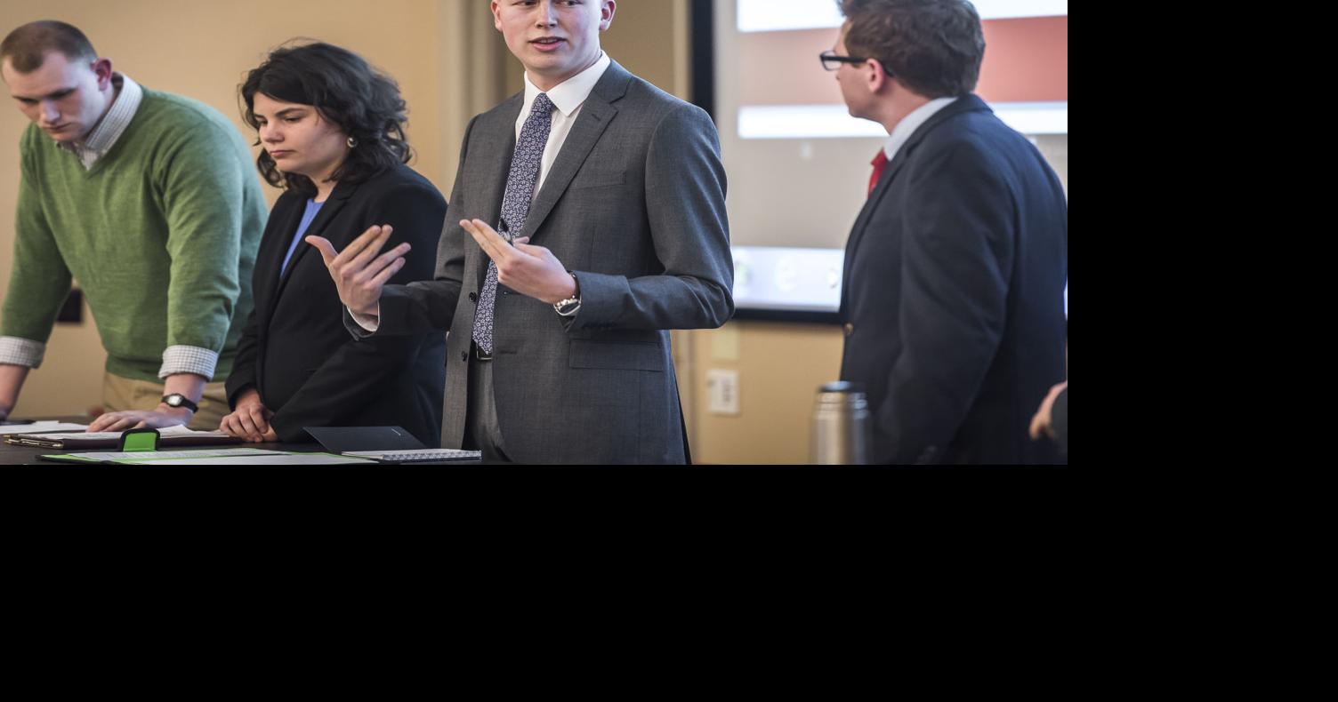 Students engage in political debate: Purdue College Democrats and ...