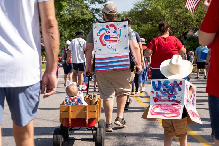 Tradition parades through Ninth Street | Events | purdueexponent.org