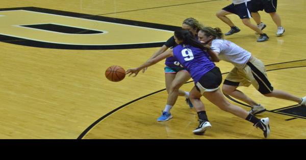 3/11/14 Corec: Fiji 46, Mullet Mafia 35 | Gallery | purdueexponent.org