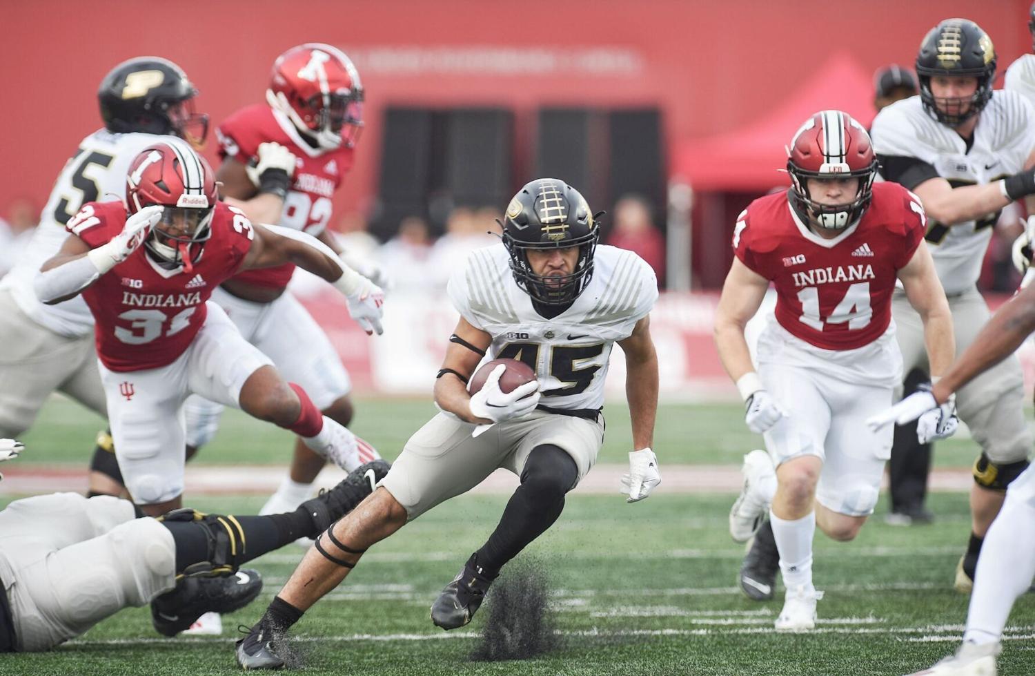 Devin Mockobee announces he’s staying | Football | purdueexponent.org