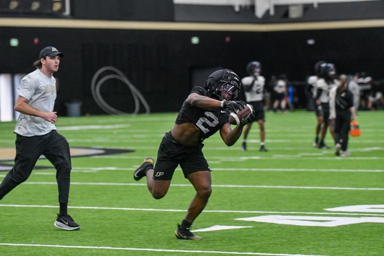 Henson, tight ends make strides during spring ball | Football ...