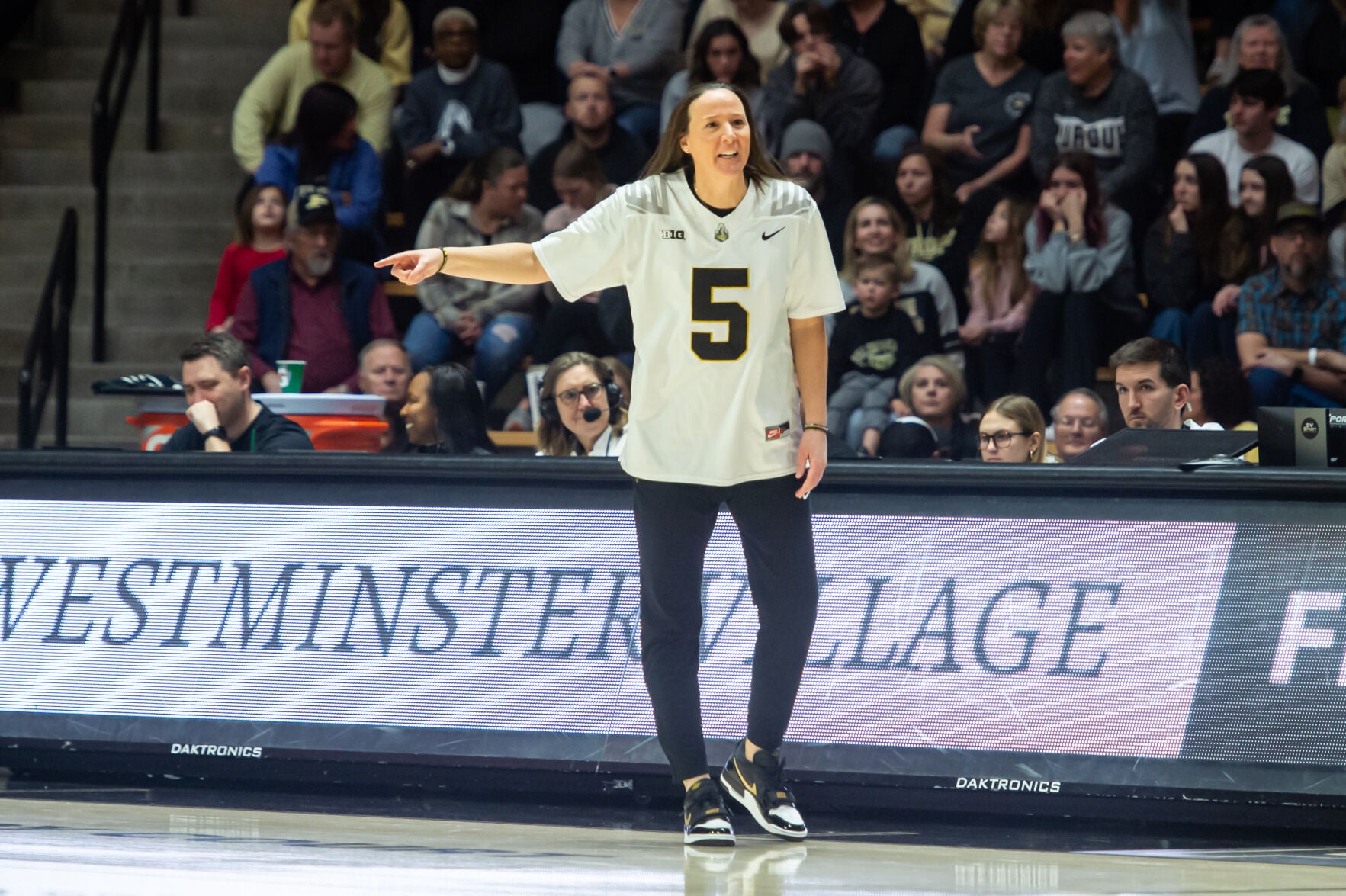 Gearlds talks team youth, upward trajectory at media day | Women's ...