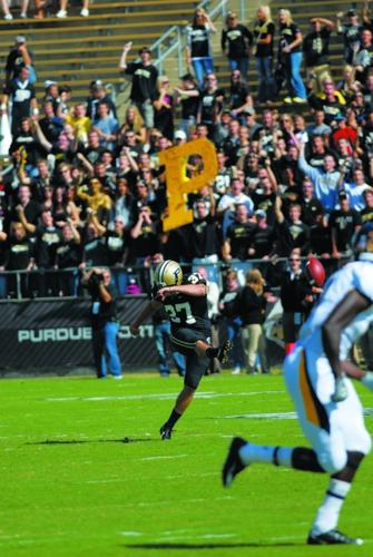 Researchers assess field goal views | Sports | purdueexponent.org
