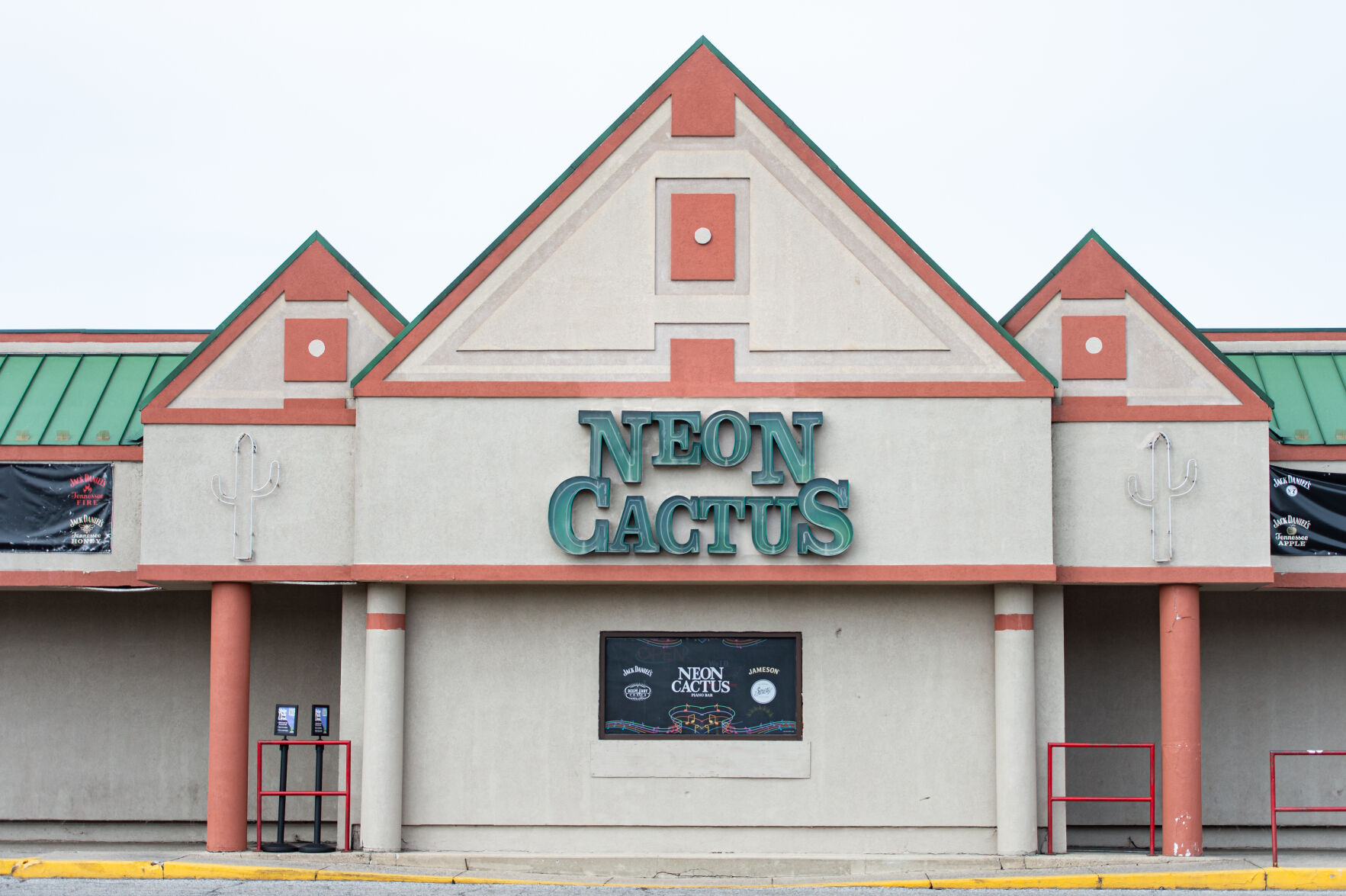 Neon Cactus reports 3 drug-related incidents over weekend | City State ...