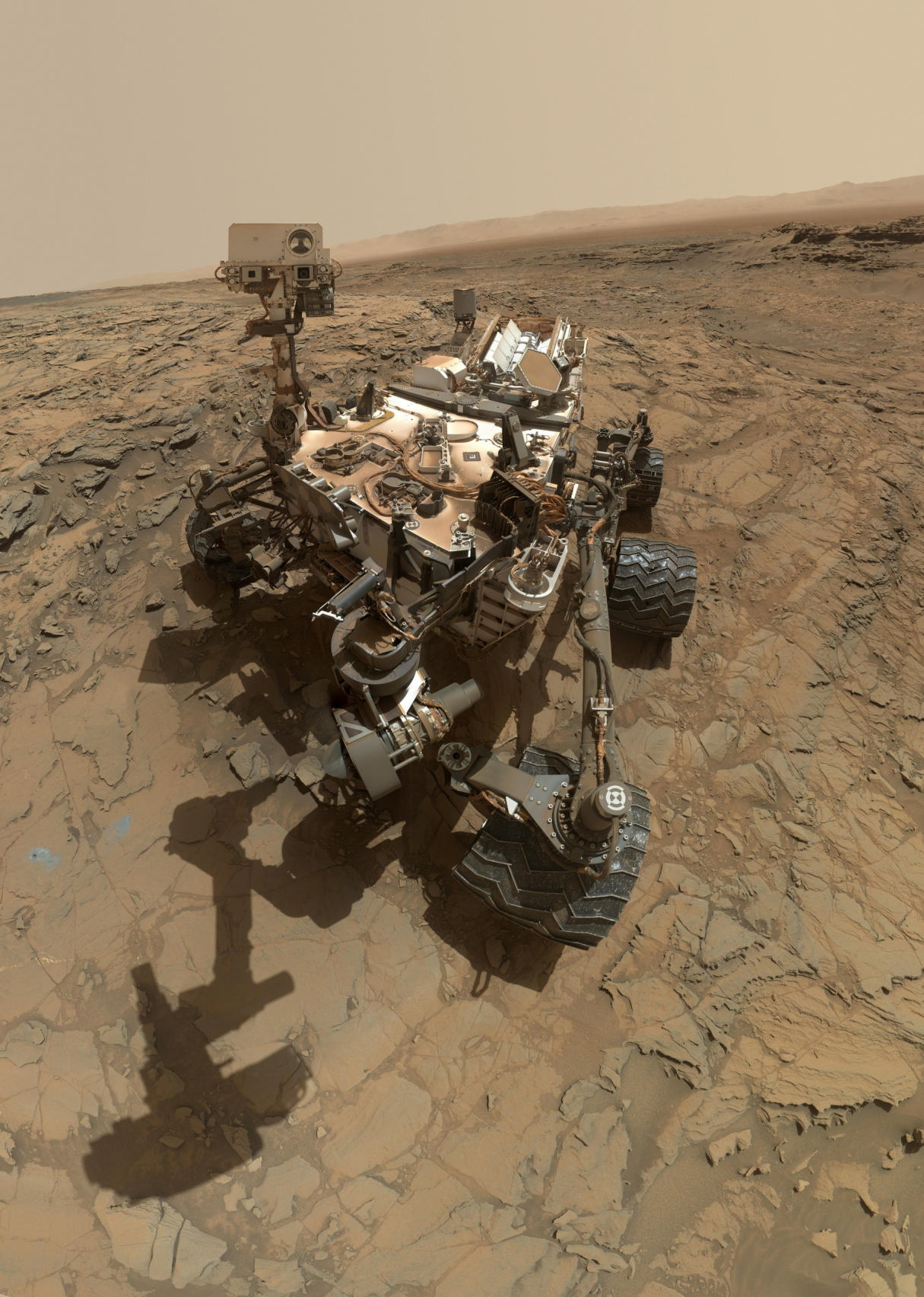Flat tire in space? Mars rover has damaged wheel | National ...