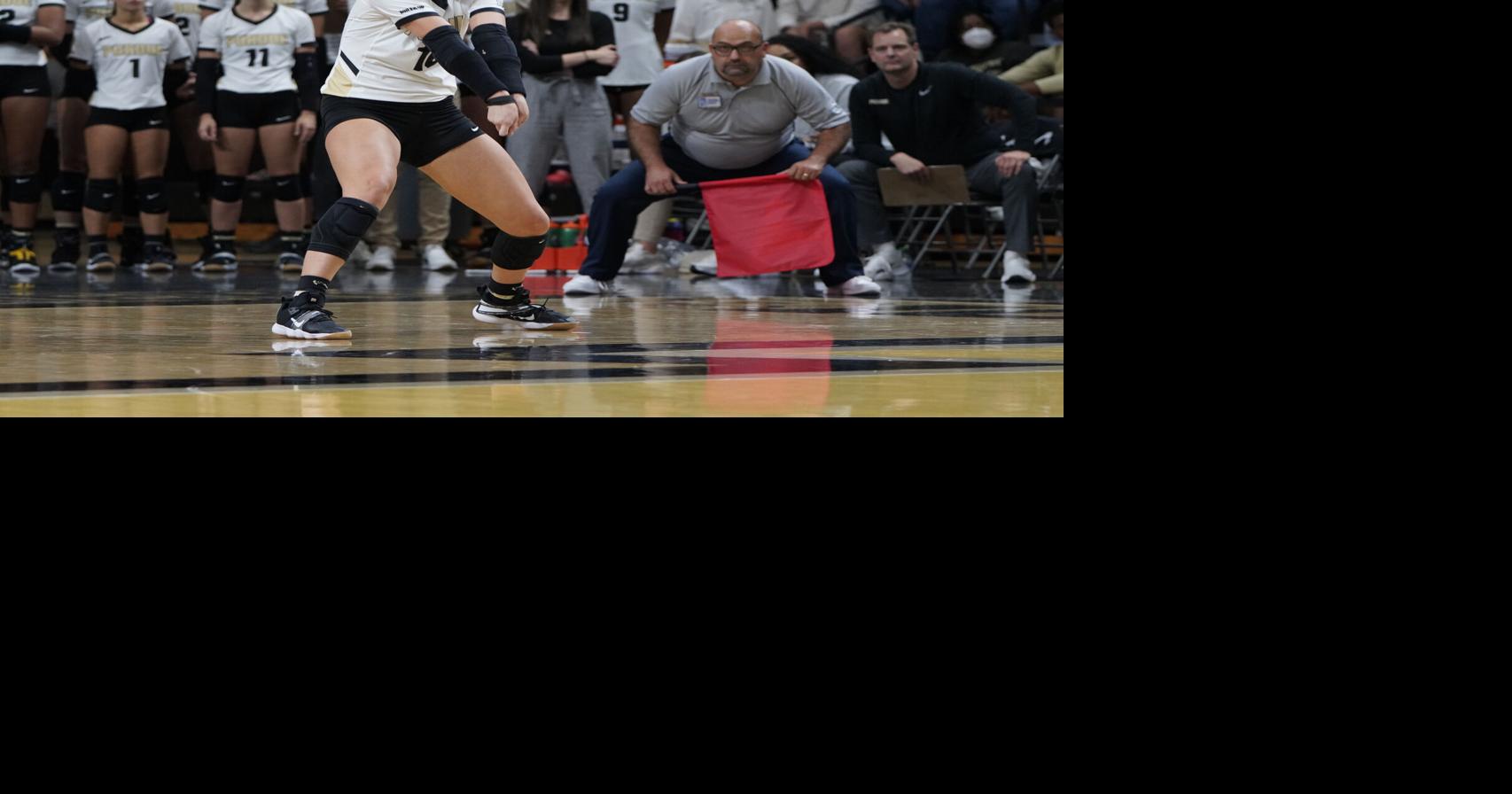 Boiler volleyball team wins 'street fight' with Hawkeyes | Volleyball ...
