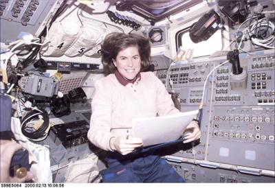Astronaut alumna reflects on era of space shuttles | Features ...